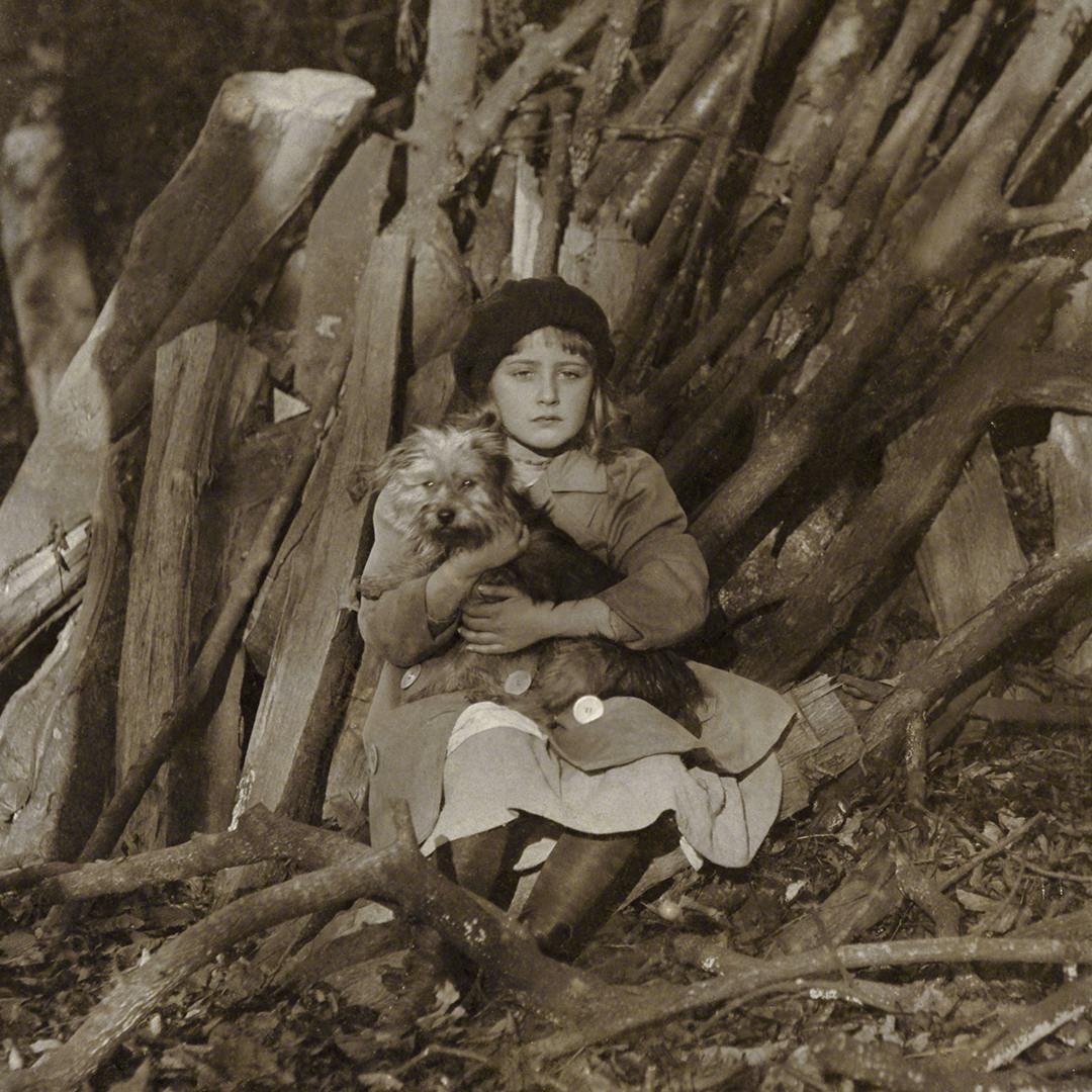 Agatha Christie: For the Love of Dogs - Agatha Christie